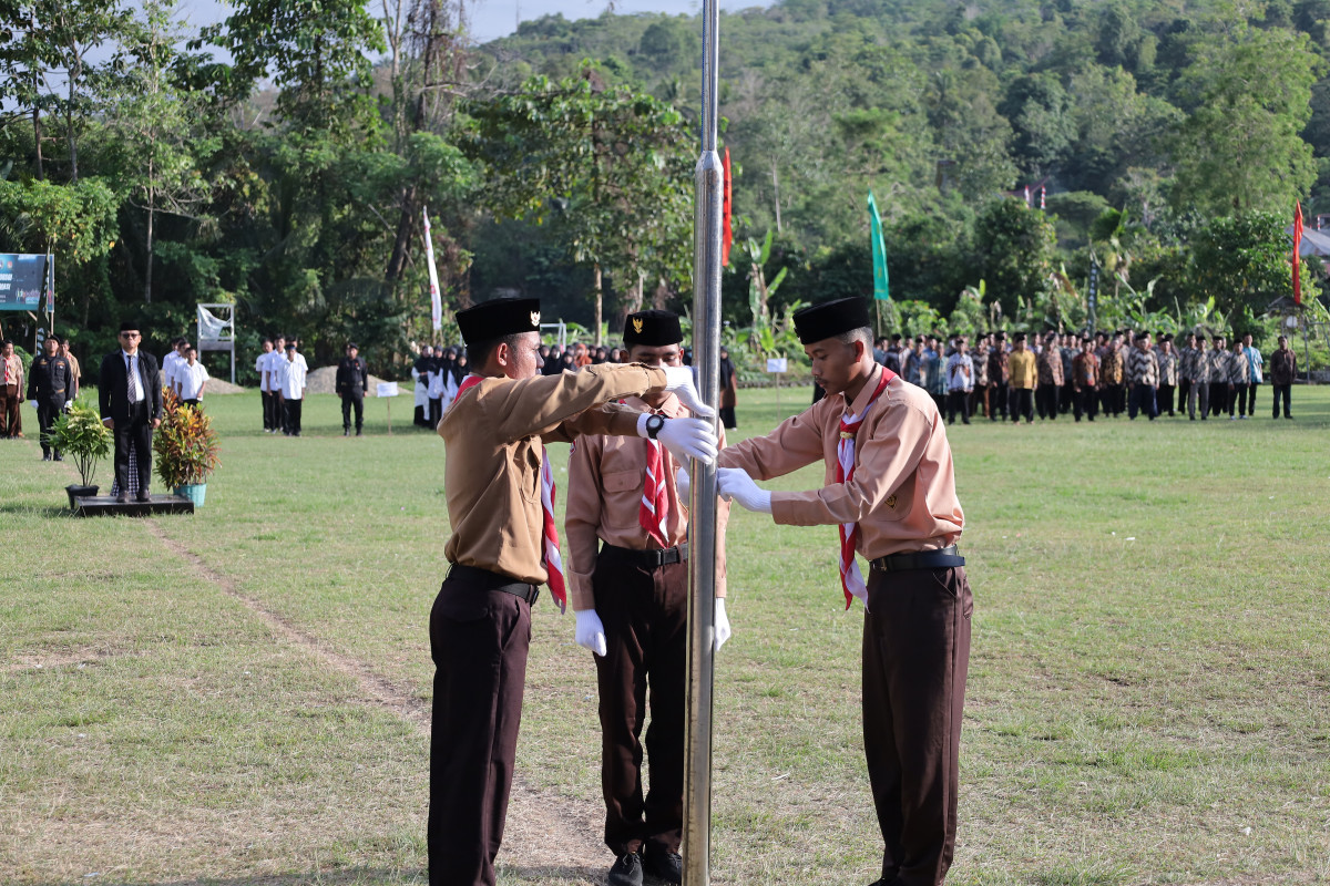 HUT ke-78 RI, PC LDII Kecamatan Lamasi Gelar Upacara Bendera - Lembaga ...